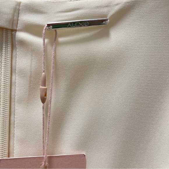 Alexis | Dresses | Alexis Dress | Poshmark